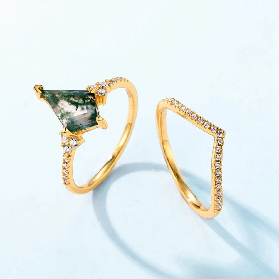 Kite cut moss agate ring engagement ring set made of 9K 14K 18K gold a